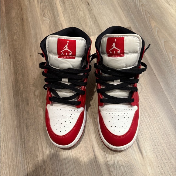 Nike | Shoes | Nike Jordan Mid Chicago Red White Black | Poshmark